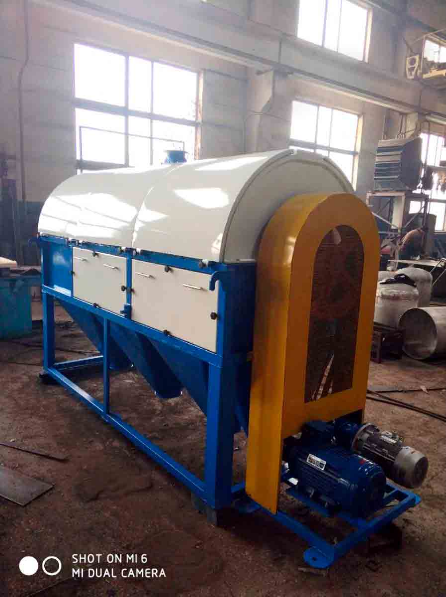 Screening machine ЦС-1M - Equipment for controling products of grain ...